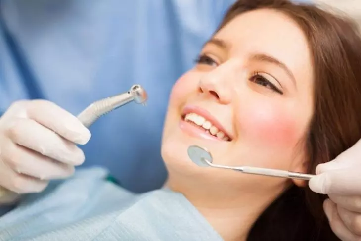 5 סיבות מדוע כמה רופאי שיניים הם כל כך יקרים 8238_1