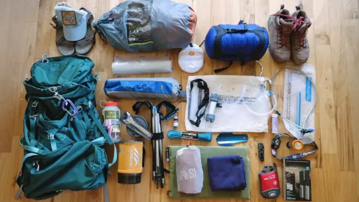 The Ultimate Hiking Gear Checklist: ຄູ່ມືເຕັມທີ່ 8325_1