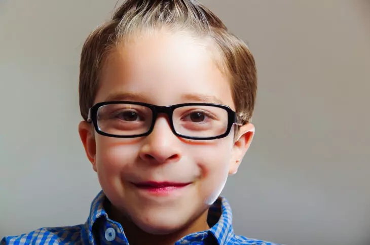 Как да изберете правилния чифт очила за вашето дете 8386_1