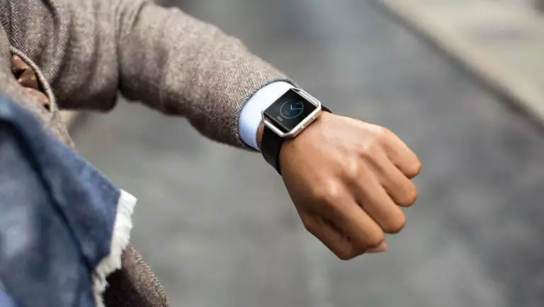Czy wiesz, jak wybrać zegarek Fitbit?