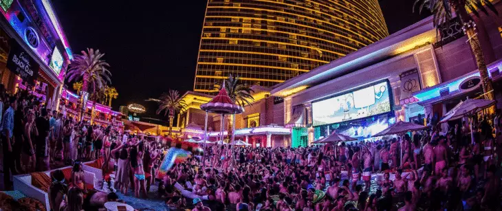 6 meilleurs endroits où les filles peuvent s'amuser à Las Vegas 2022 8607_6