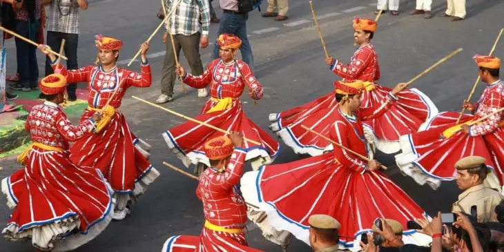 Festîvalên populer ên ku li Rajasthan kêf bikin 8742_7
