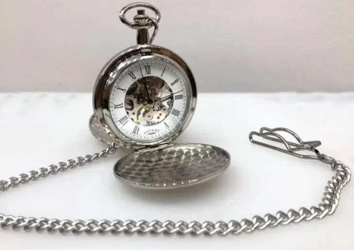 Skeleton Pocket Watch - අතීතය දෙස ආකර්ෂණීය බැල්මක් 916_1