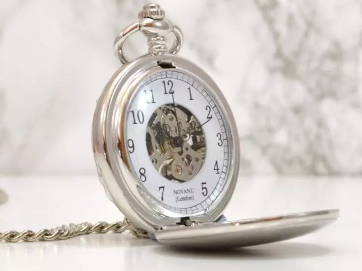 Skeleton Pocket Watch - අතීතය දෙස ආකර්ෂණීය බැල්මක් 916_3