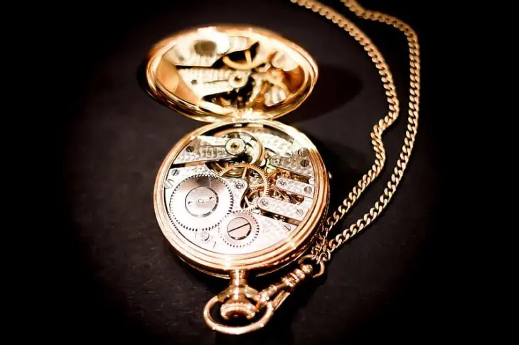 Skeleton Pocket Watch - අතීතය දෙස ආකර්ෂණීය බැල්මක් 916_5