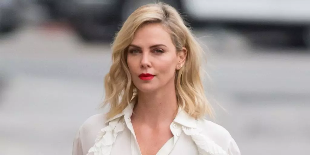 Brad Pitt și Charlize Theron se întâlnesc? 9246_1