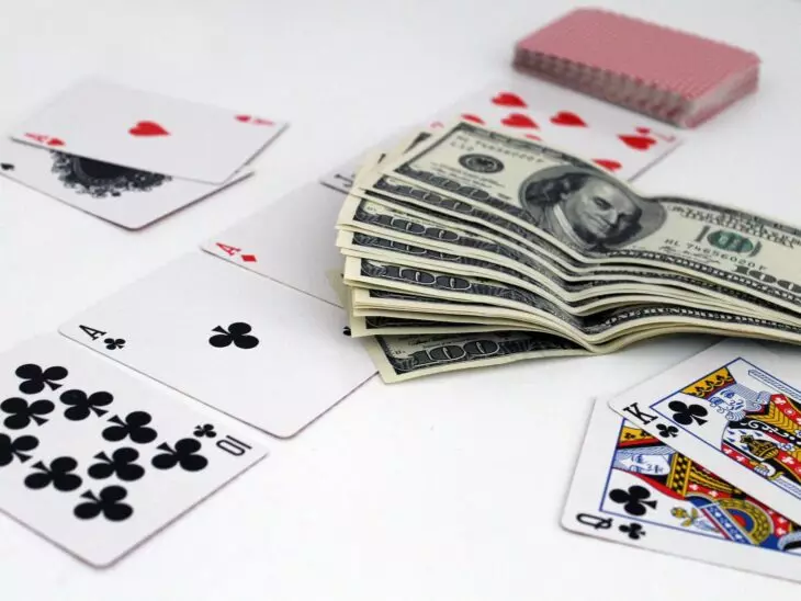 Өйдә покер турнирын ничек үткәрергә һәм уңышлы булырга - 2022 кулланма 9568_2