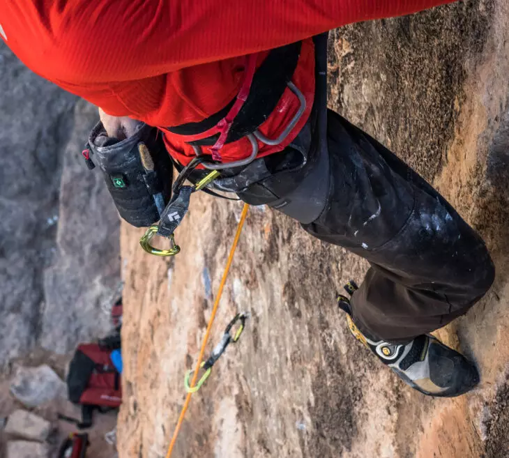 5 Rock Climbing Equipment Essentials kune Vanotanga - 2022 Guide 9782_3